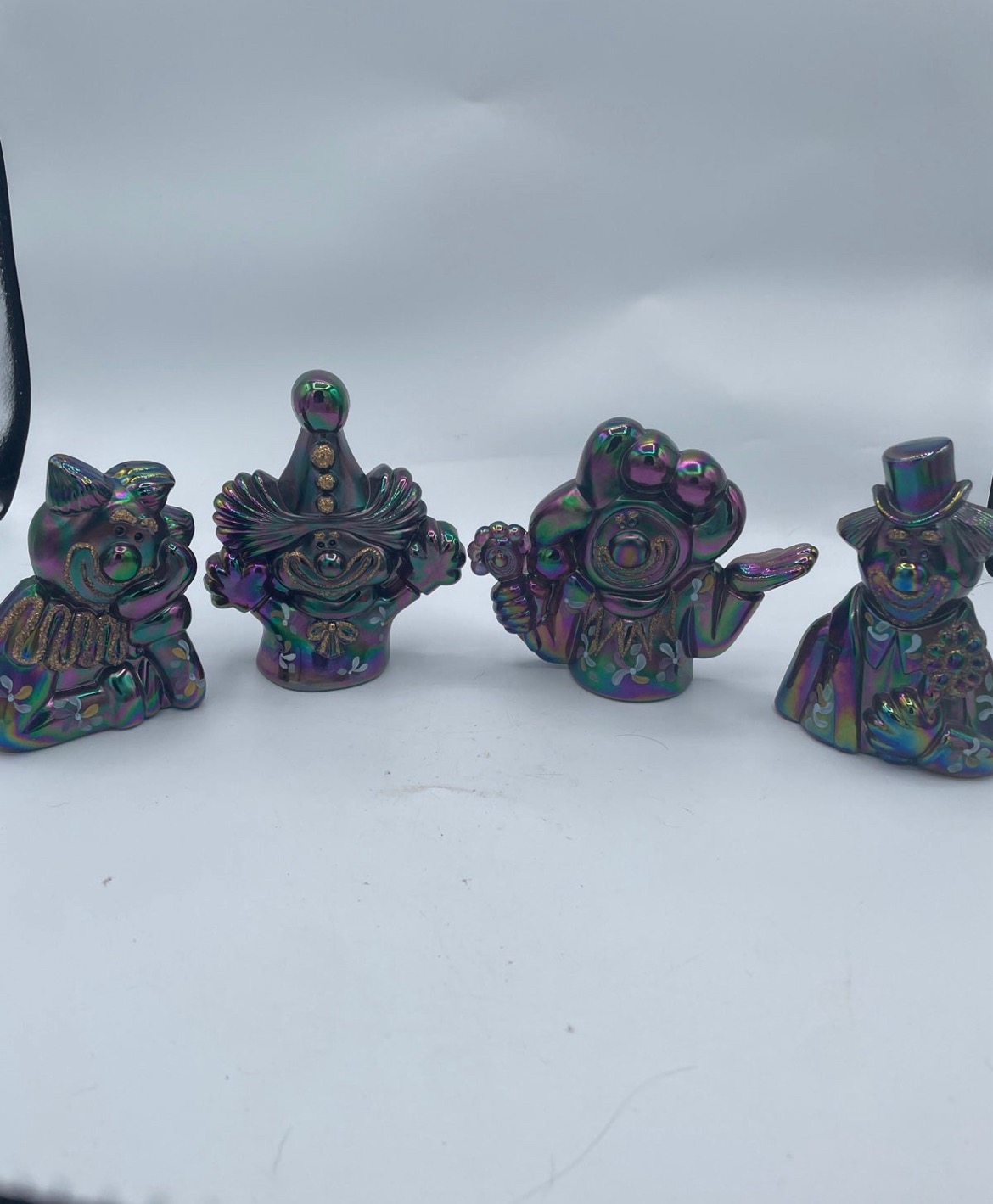 RARE Fenton carnival hand painted clowns set of 4. 47/970