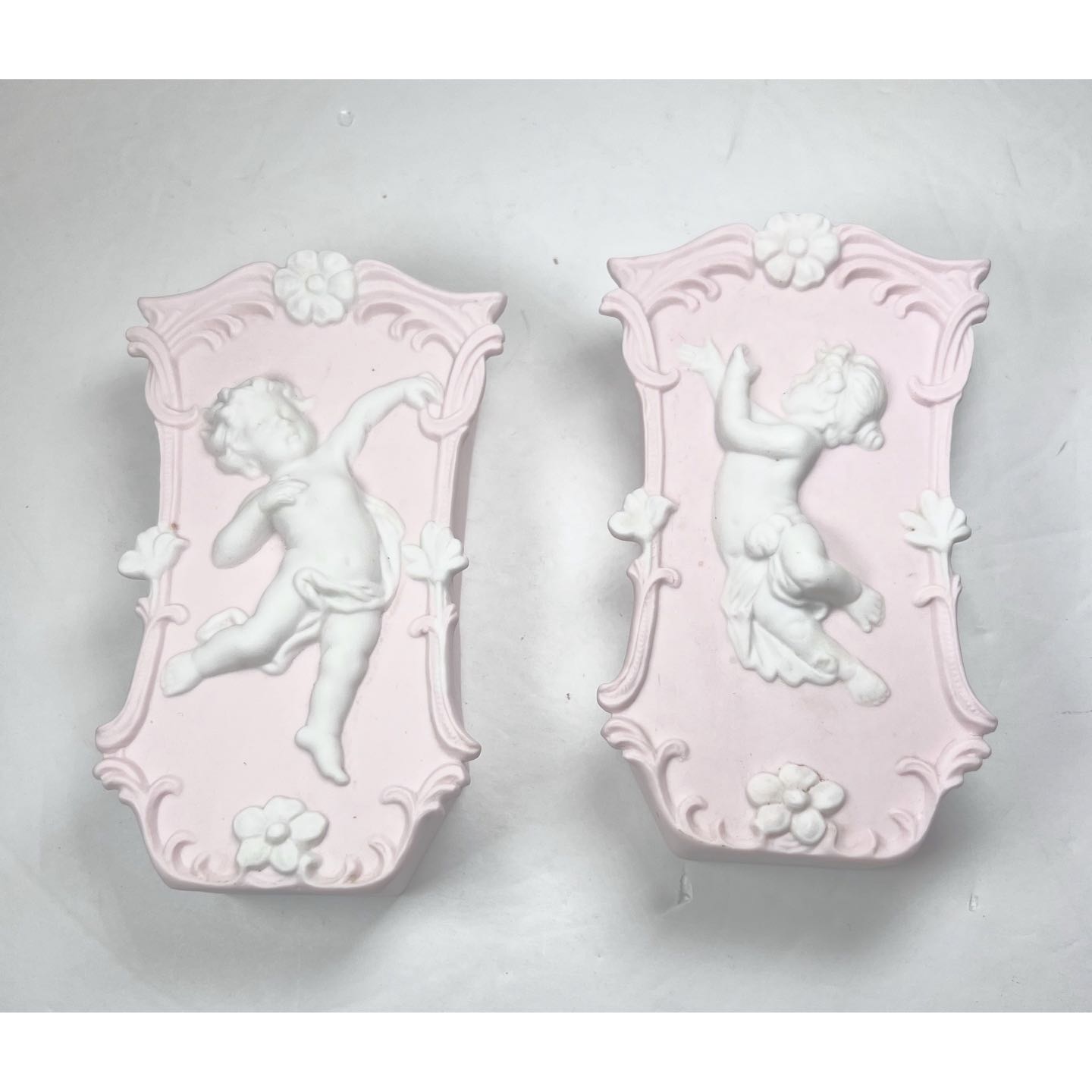Vintage Cherub Pink Wall Pocket Vase Two Pieces 5" X 2.5" X 1 ...