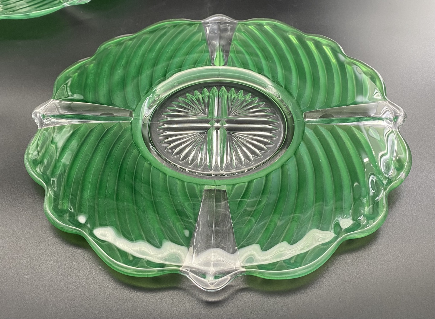 4 Indiana Glass Pattern #303 11.25” Glass PLATES Clear / Emerald Green ...