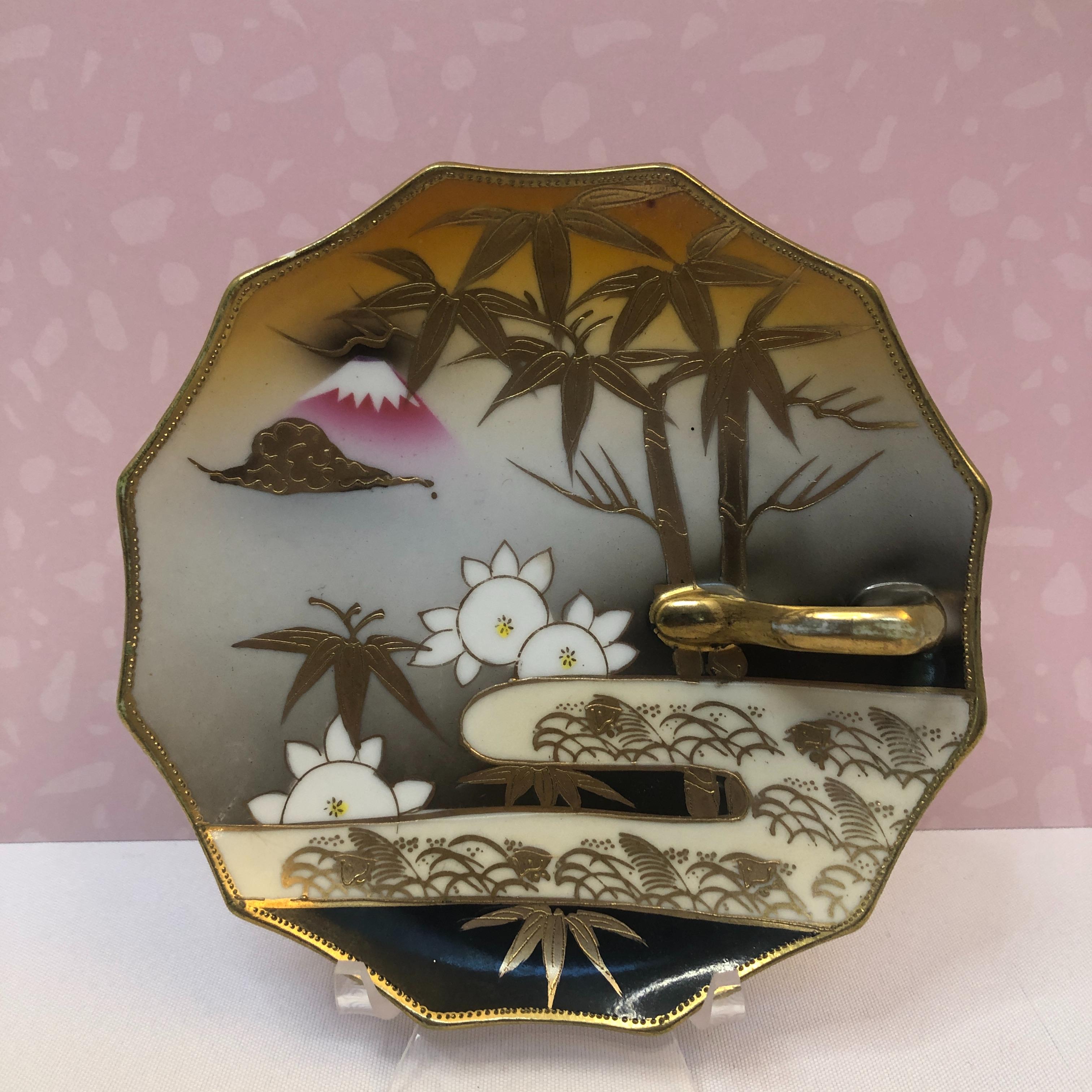 Japan Trinket Nappy Dish