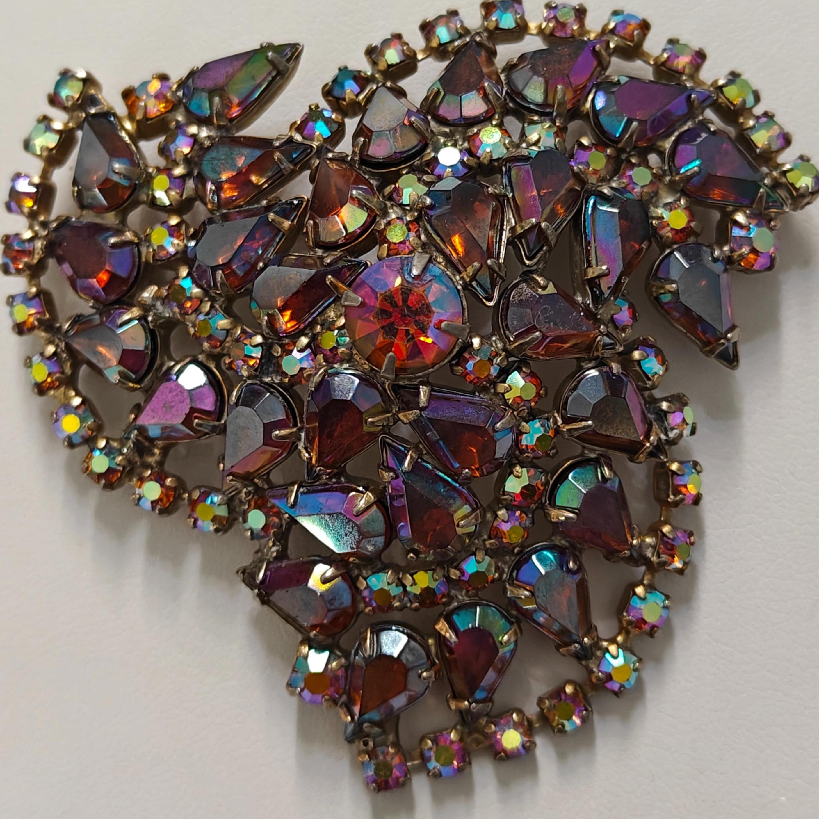 Vintage Purple Aurora Borealis Rhinestones Glass Briolettes Pinwheel Brooch