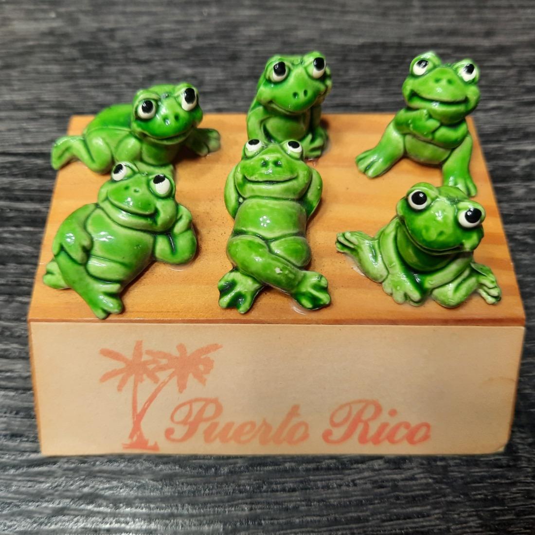 Vintage Puerto Rico Frog Souvenir Mini Frog Figurines on Base
