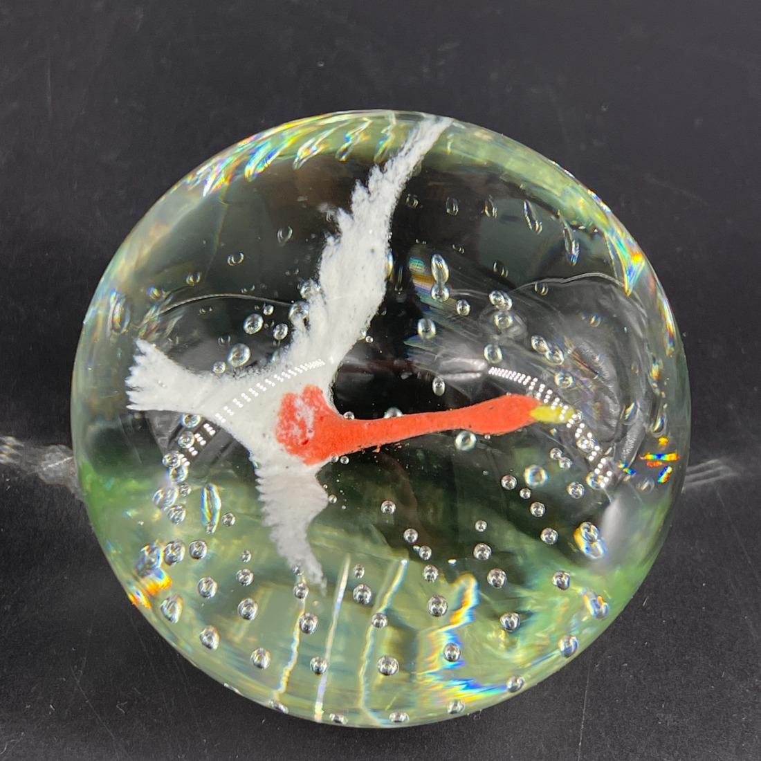 Vtg Gentile Art Glass “Goose In Flight” Paperweight Orb Bird Bullicante