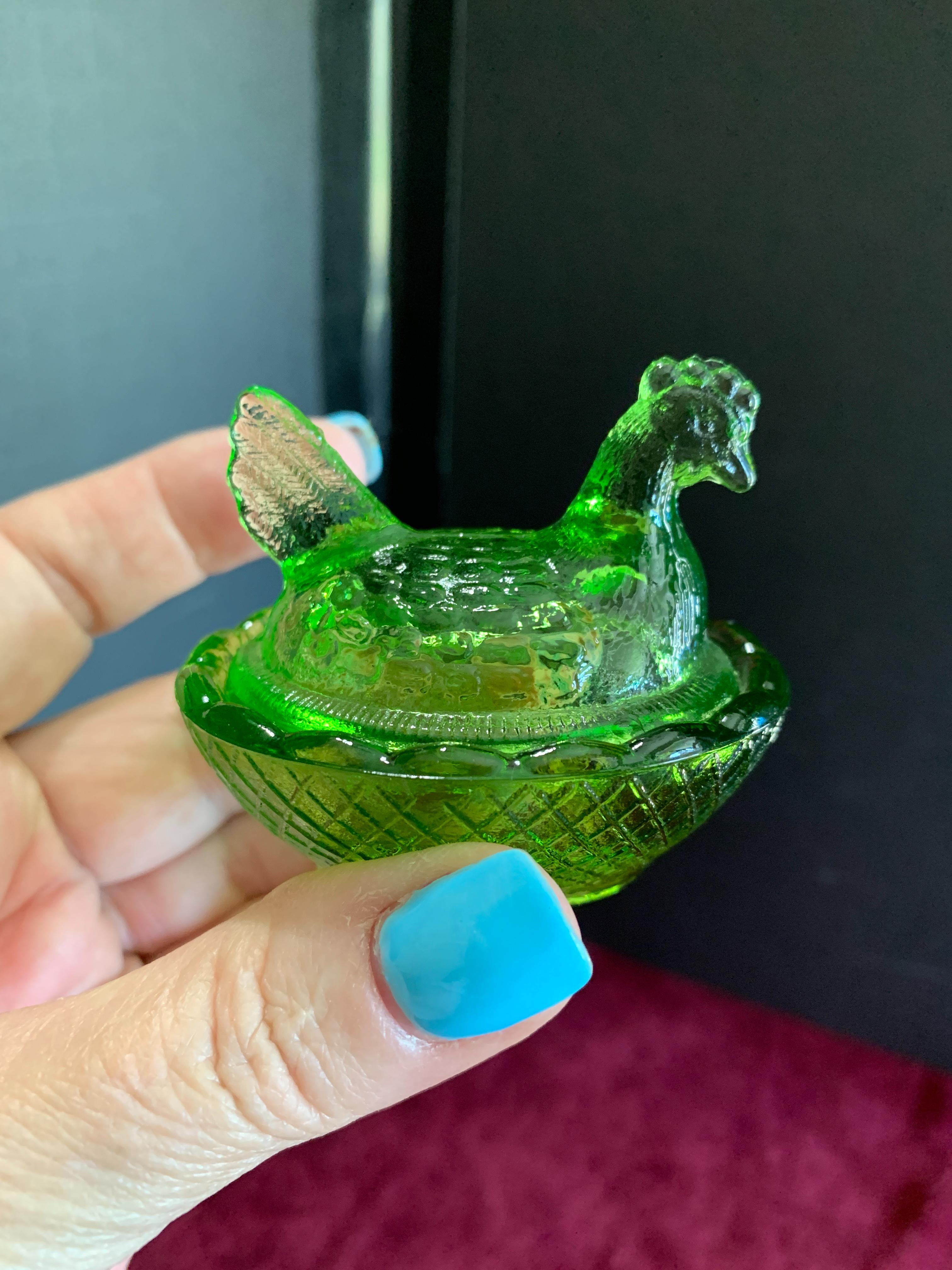 Emerald Green Mini Hen on Nest