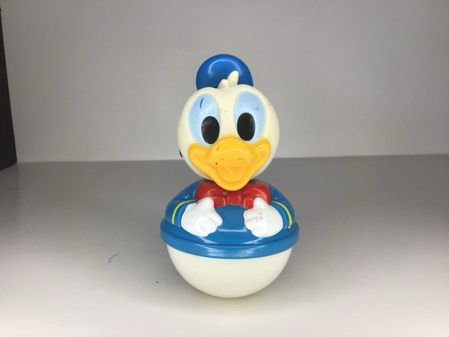 Vintage Disney Donald Duck Wobble Wobble Roly Poly 4” Toy Preowned