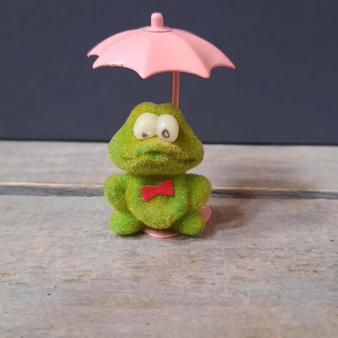 Vintage Russ Berrie Pixie Town Flocked Frog With Pink Umbrella Figurine