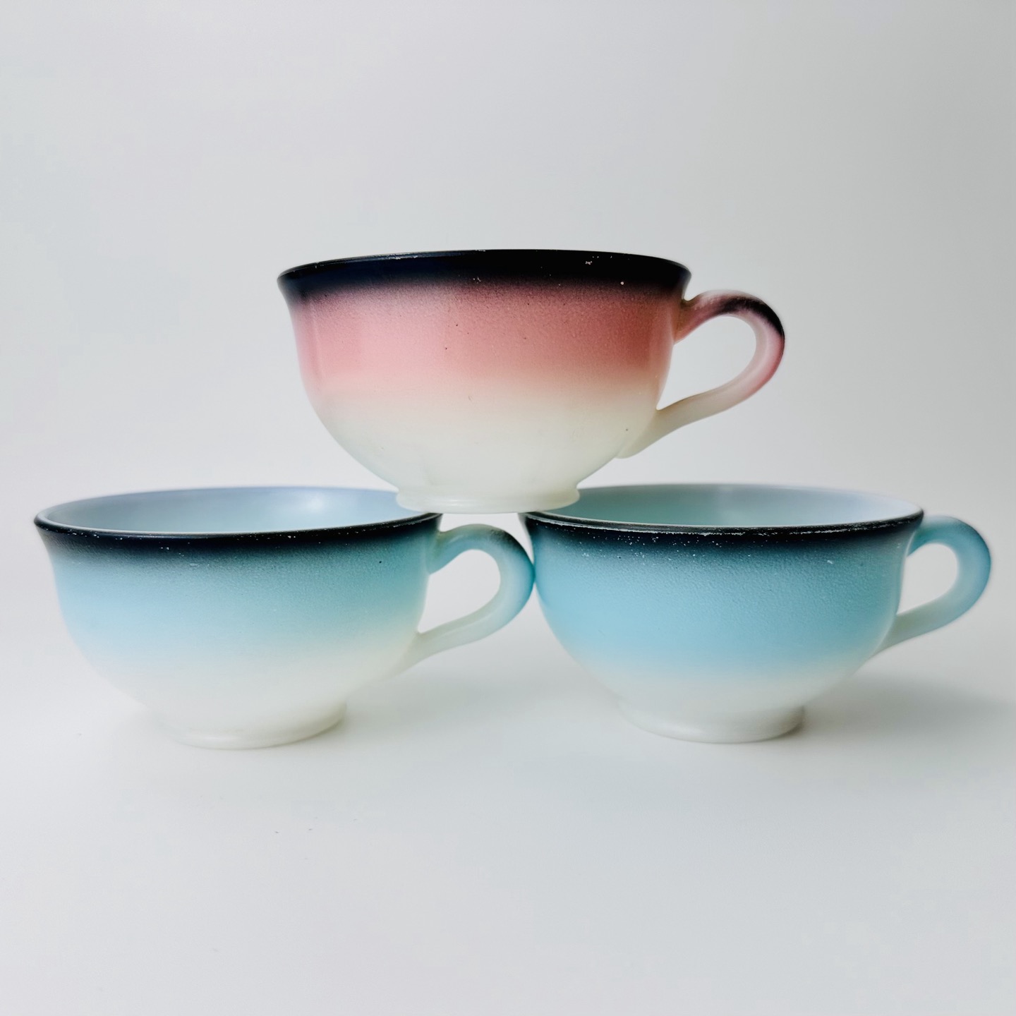 Three Vintage Hazel Atlas Ovid Tea Cups Plantonite Glass Pink And Blue