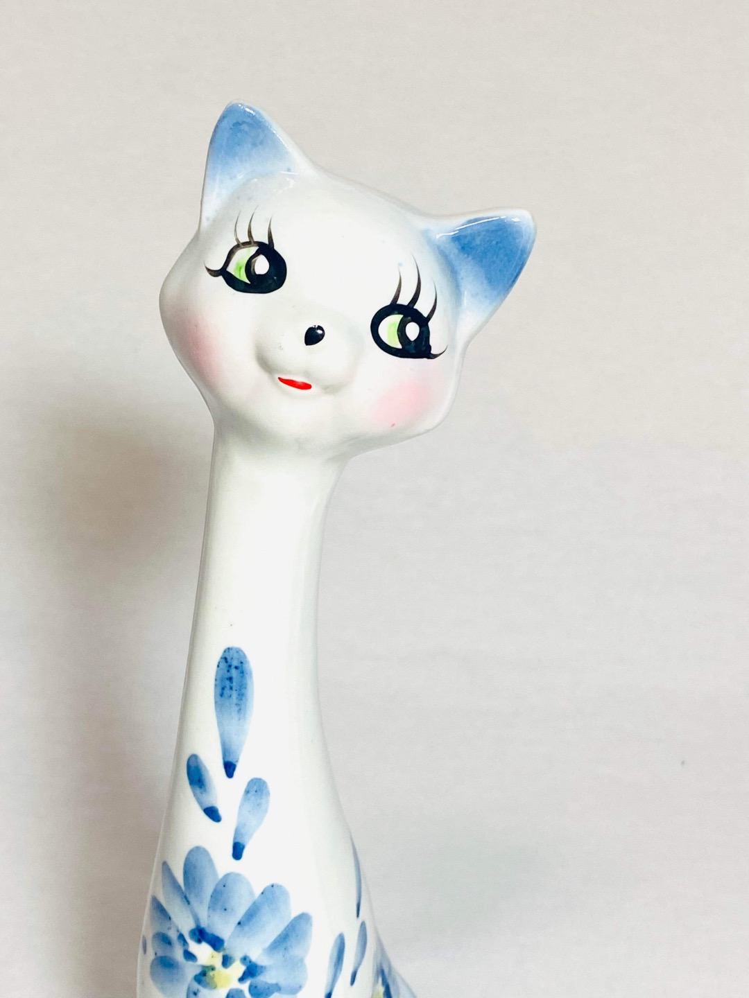 Beautiful Vintage White Ceramic Long Neck Cats Statue Sculpture ...