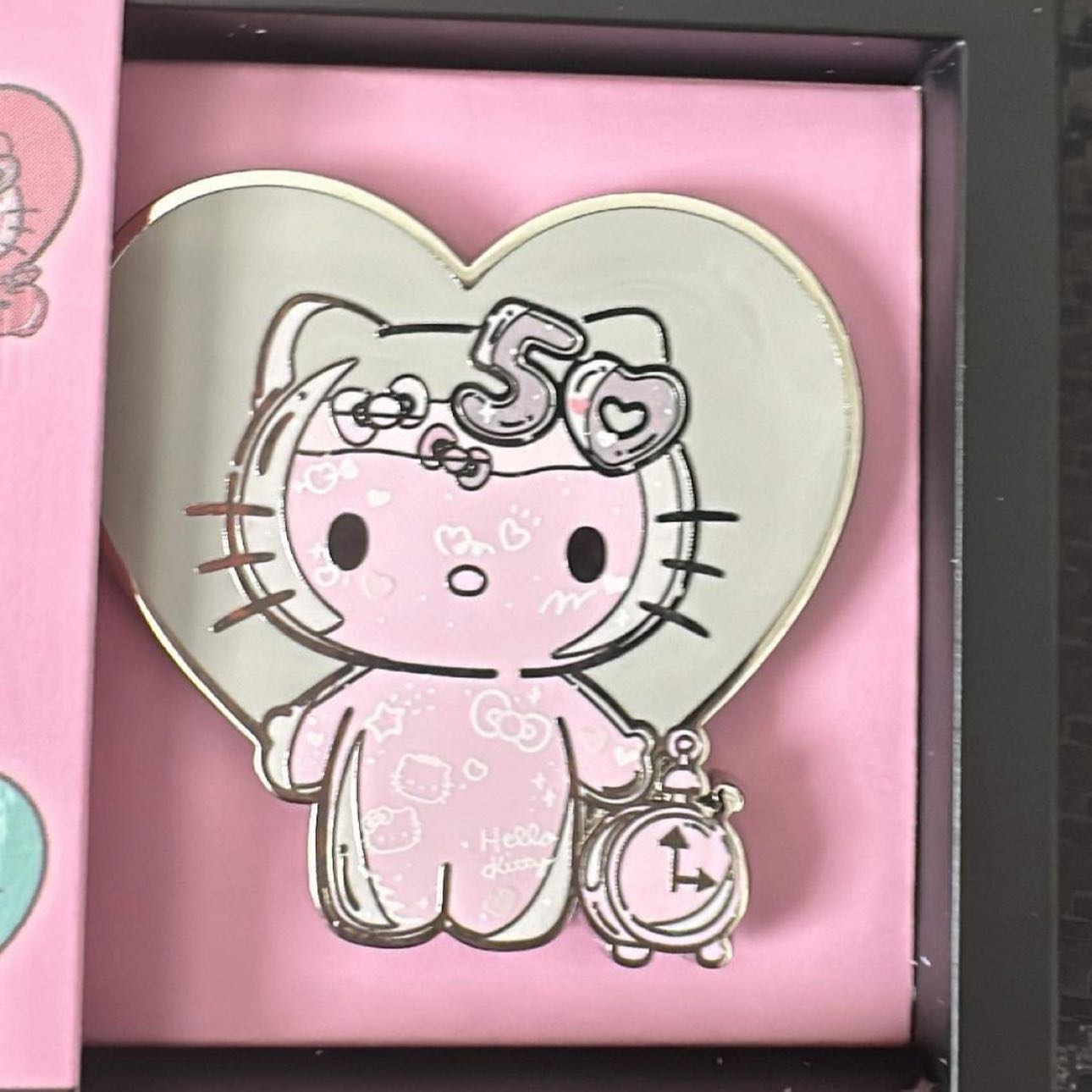Hello Kitty Mystery Pin