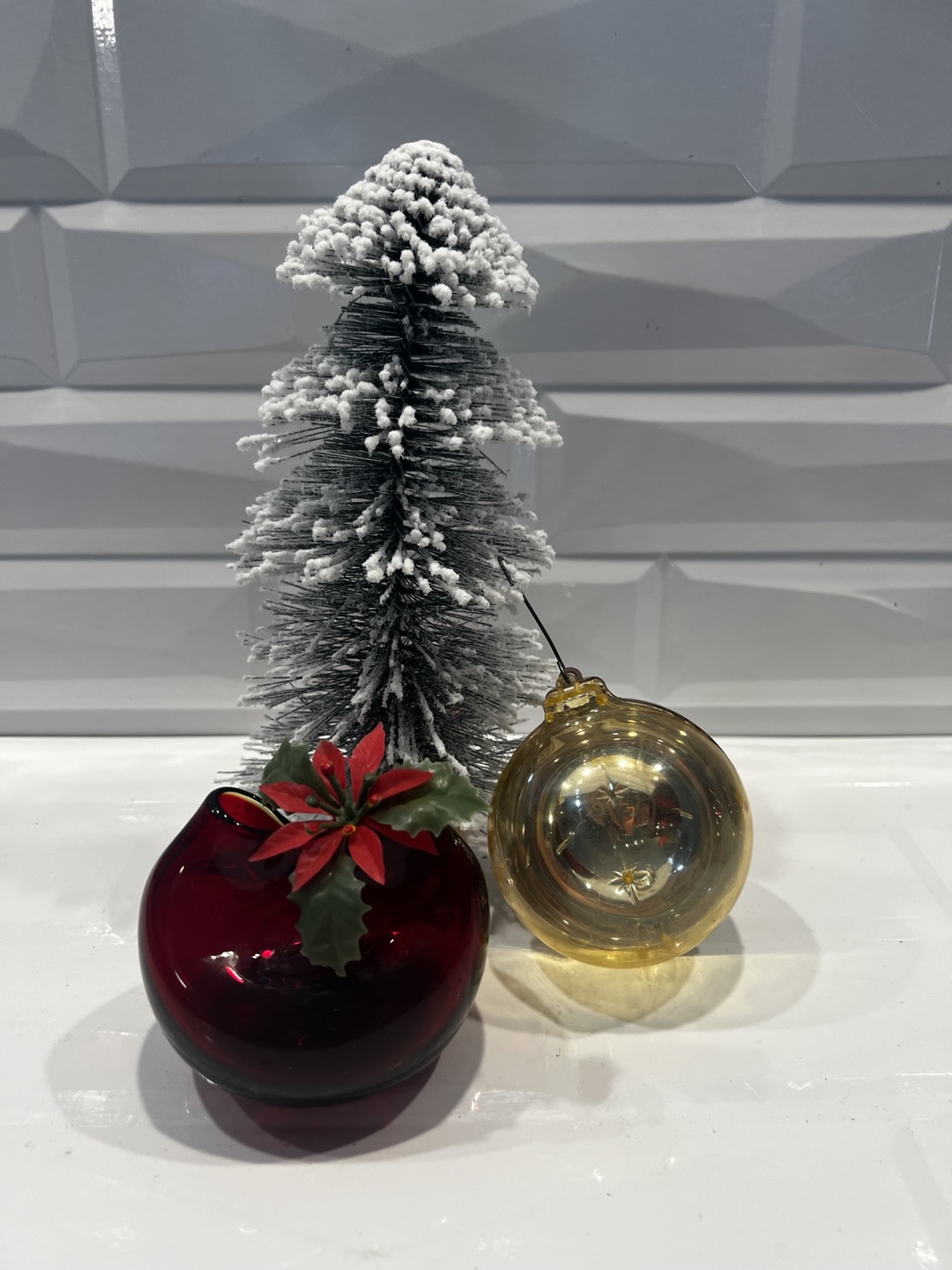 Vintage Red Ruby Pinched Crimped Art Studio Glass Vase With Poinsettia ...