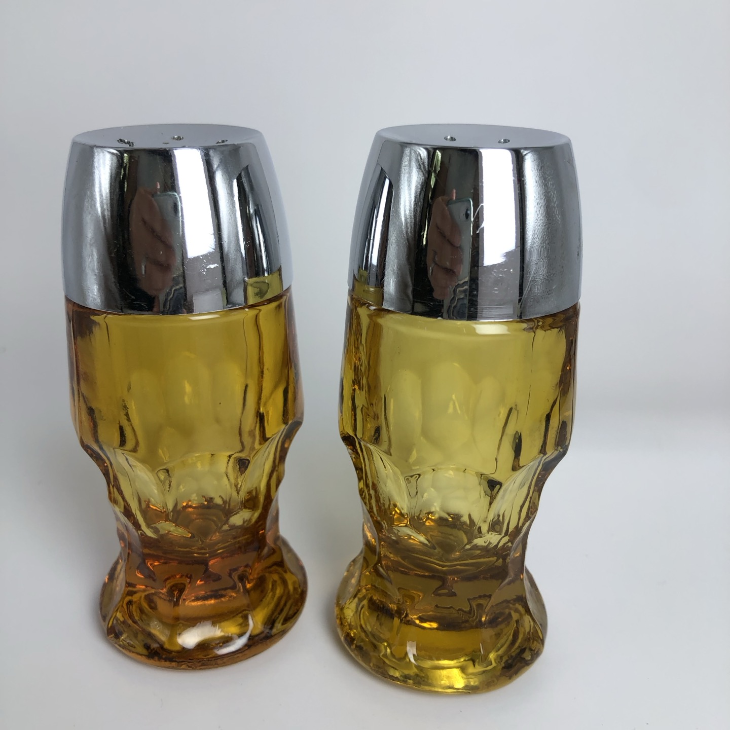 Vintage Anchor Hocking Salt & Pepper Shakers Amber Glass Thumb Print EUC