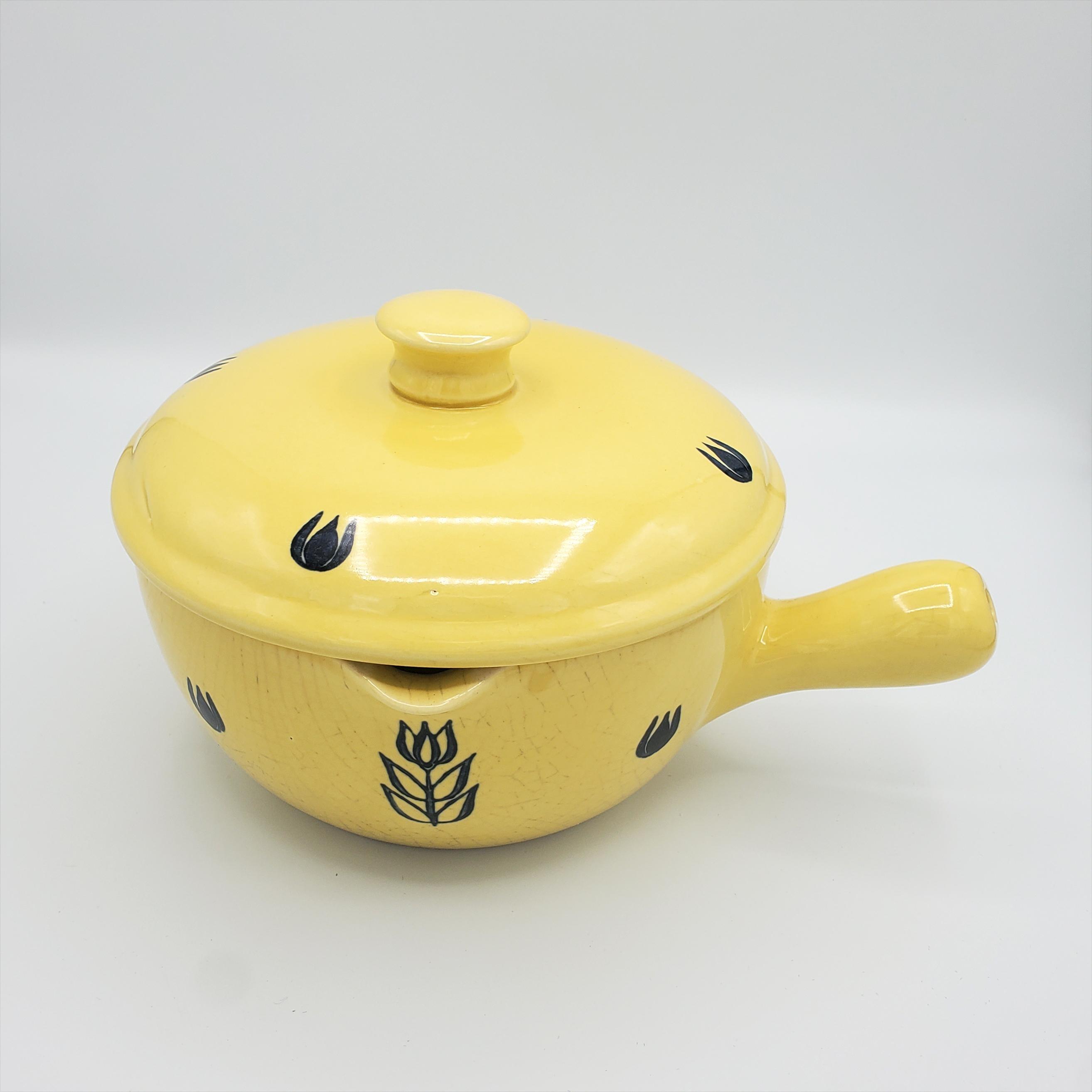 Vintage Cameron Dutch Yellow Tulip Handled Soup Pot With Pour Spout ...