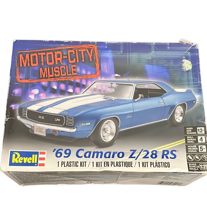 Revell Motor City Muscle857457 1/25 1969 Z28 Camaro RS Model Kit