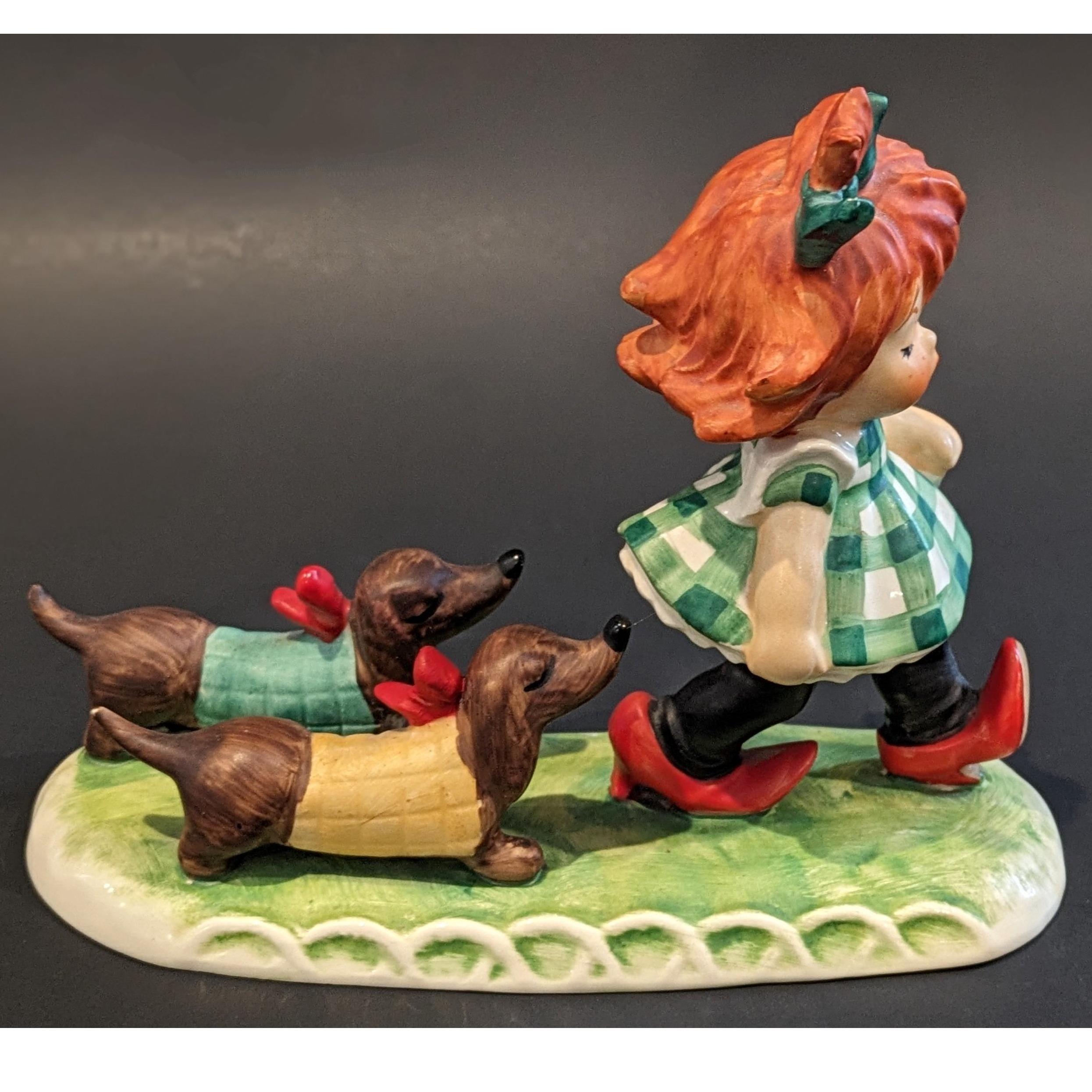 1958 Goebel West Germany Porcelain Figurine Byj25 Putting On The Dogs