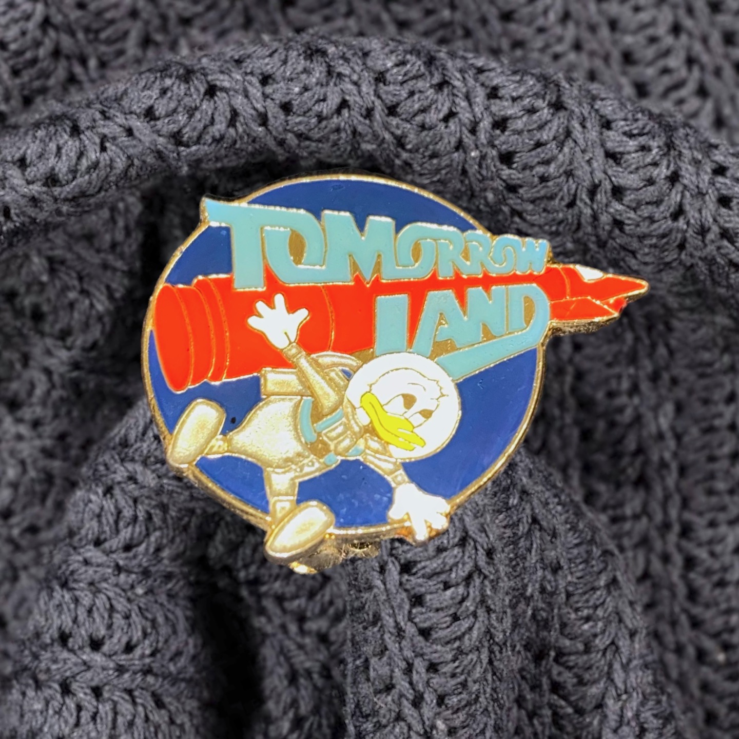 1980s Disneyland Tomorrowland Donald Duck Rocket Space Pin