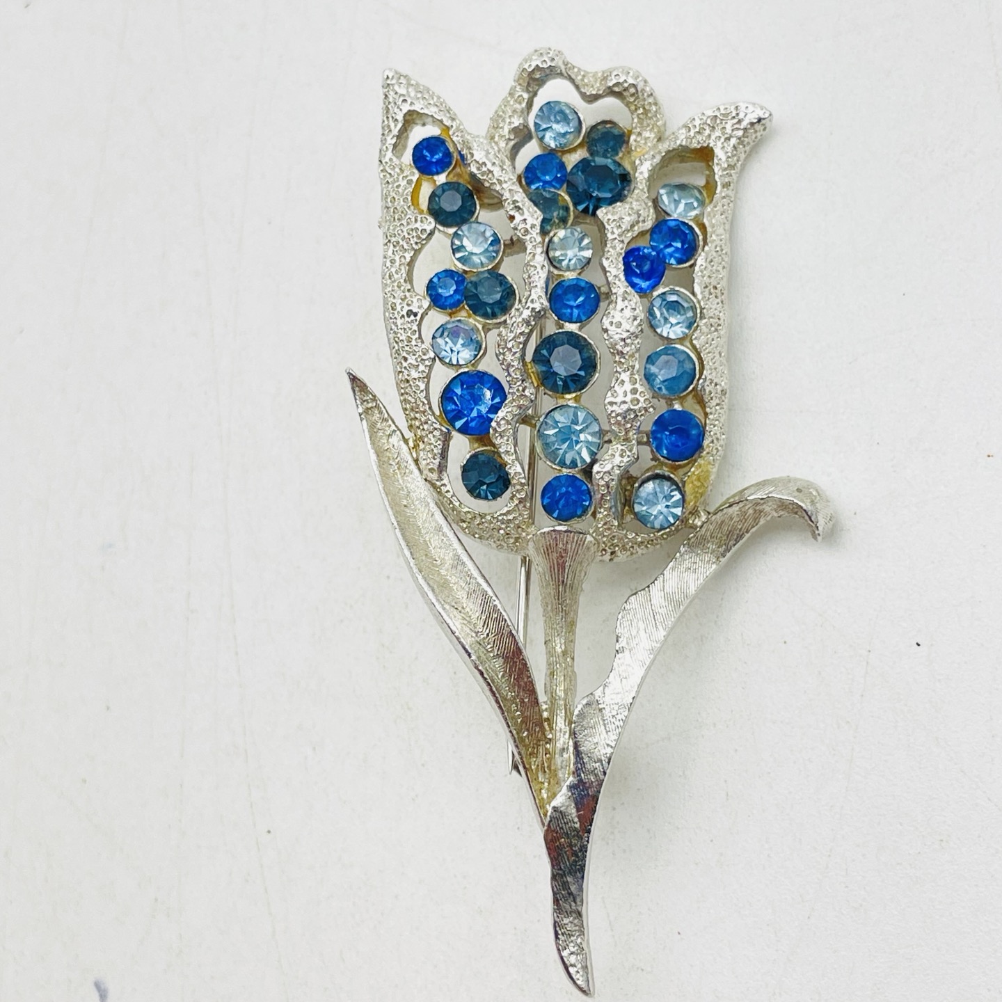 CORO Blue Rhinestone Tulip Pin Silver Tone Nature Garden Flowers Classic