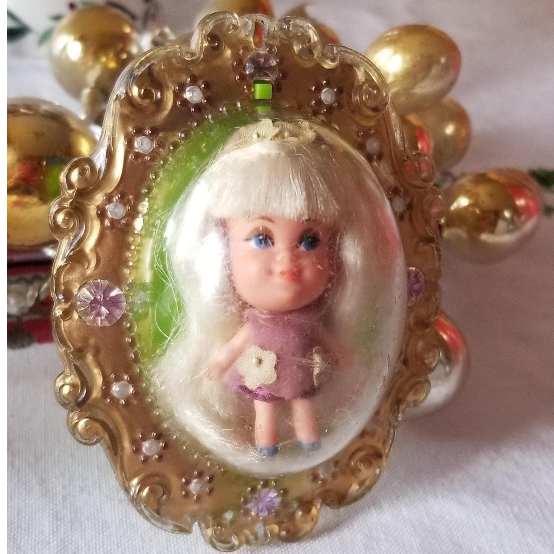 Mattel Lucky Locket Kiddle - Lilac - Green Case