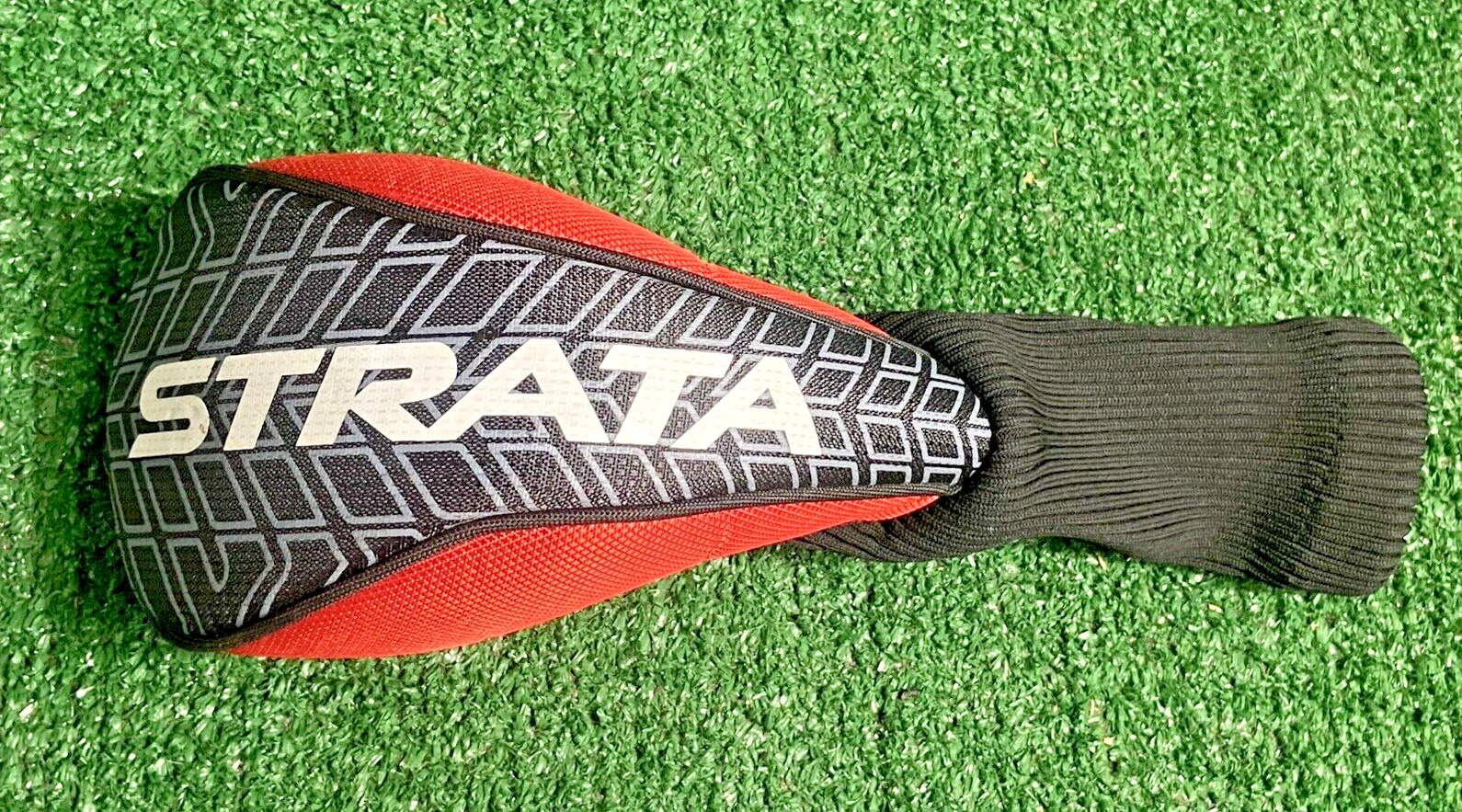 Strata 3 Wood Headcover Multicolored With Sock In Good Condition