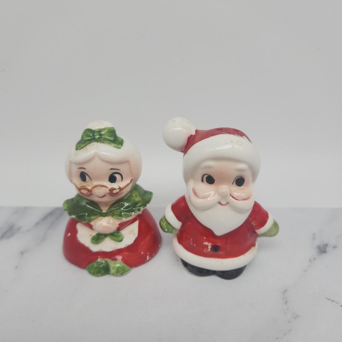 Santa & Mrs Claus Salt & Pepper Shakers