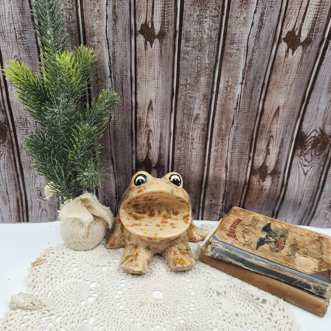 Vintage Frog Soap and Toothbrush Holder