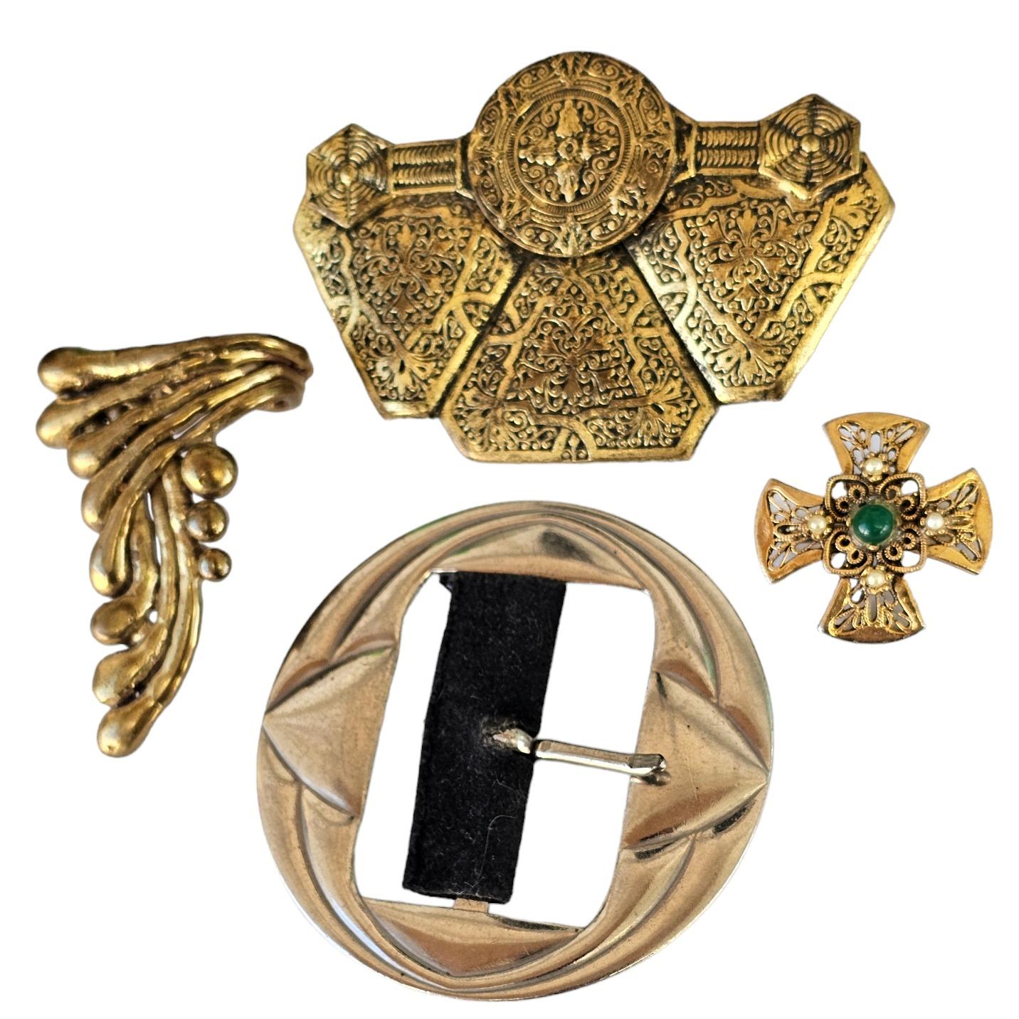 4 Unique Buckles Components Brass To Pop Alloyed Metal!!!