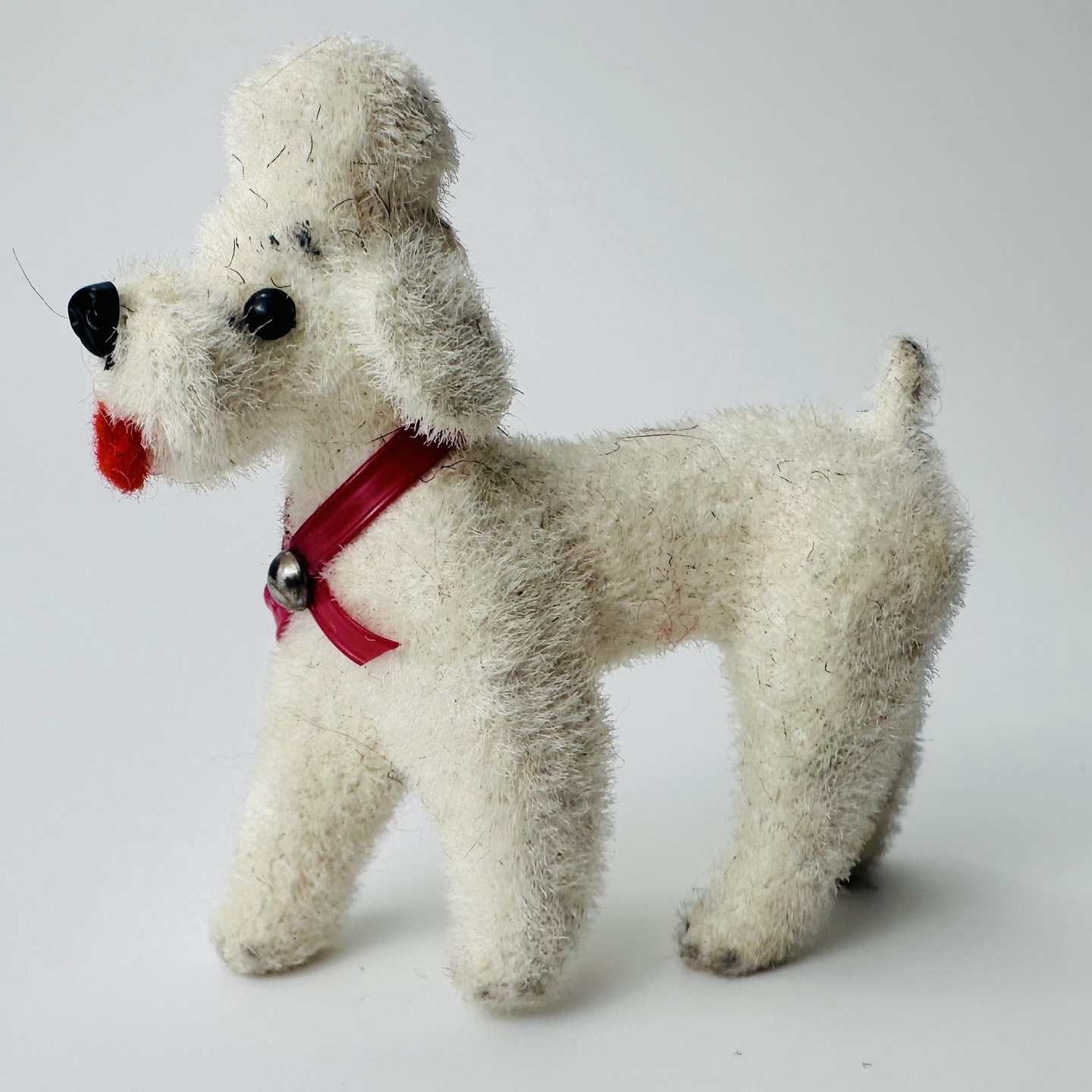 Vintage 1966 - 1983 Wagner Kunstlerschutz Animals White Poodle Dog Red ...