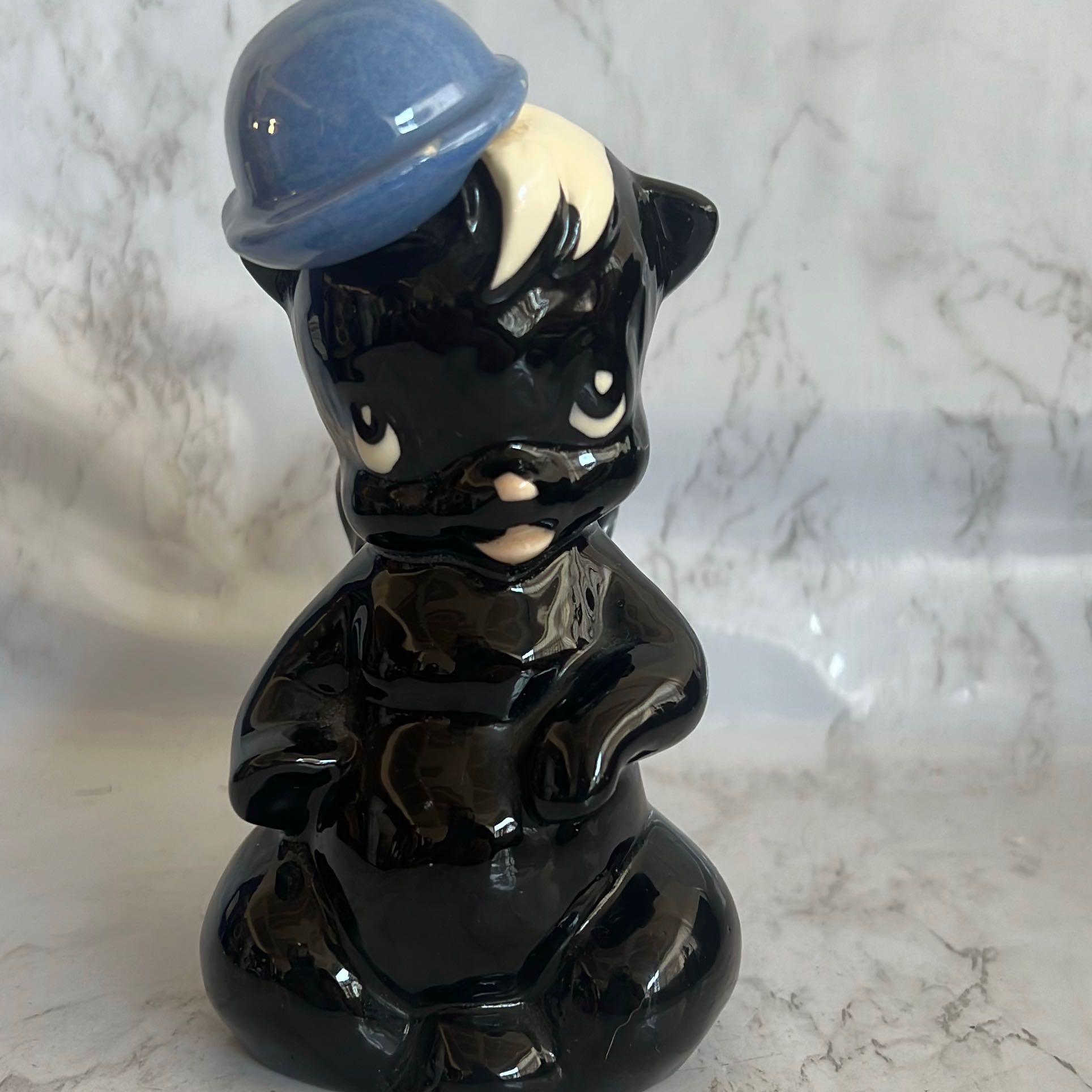 Mr Skunk DeLee Of Hollywood skunk Bud Vase As Is