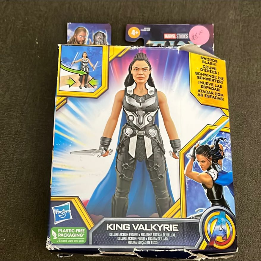 King Valkyrie 6" Deluxe Action Figure Thor Love and Thunder Swords Slash