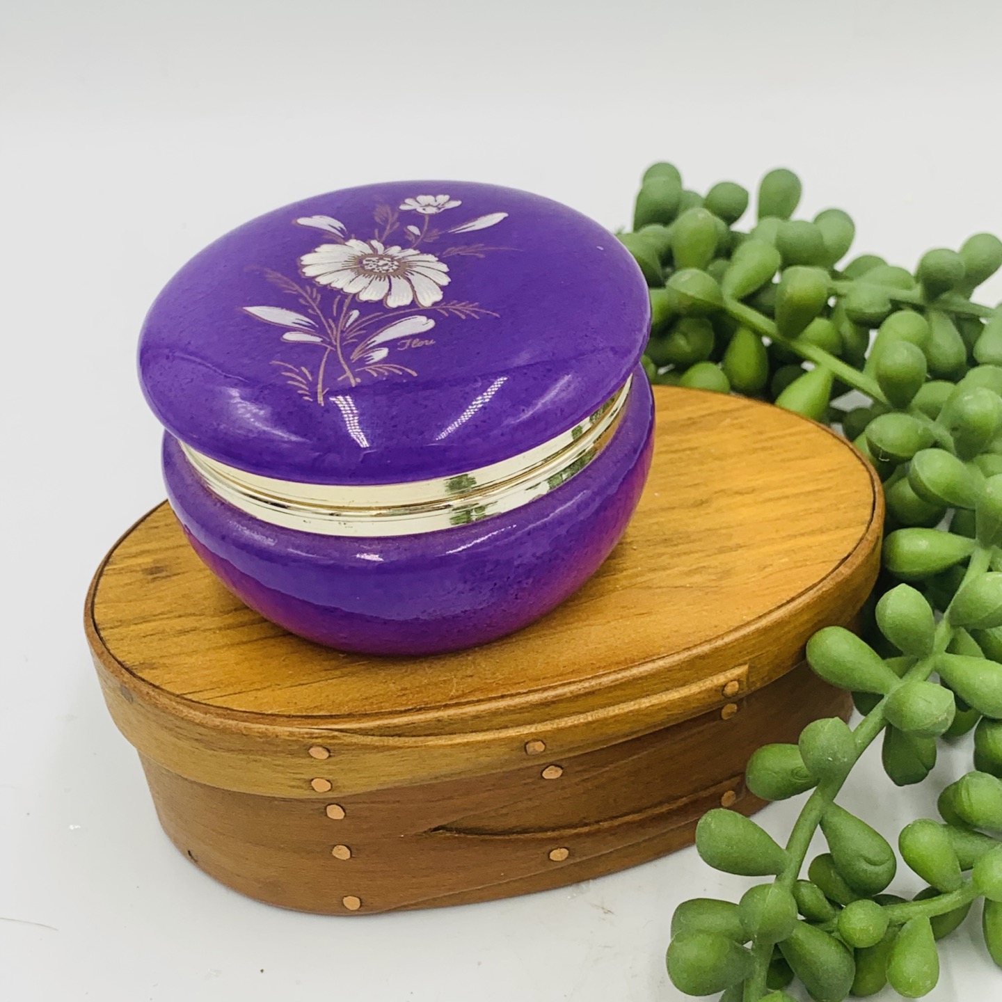 Beautiful Hand Made Italian Alabaster Purple Trinket Box Sold At Nordstrom