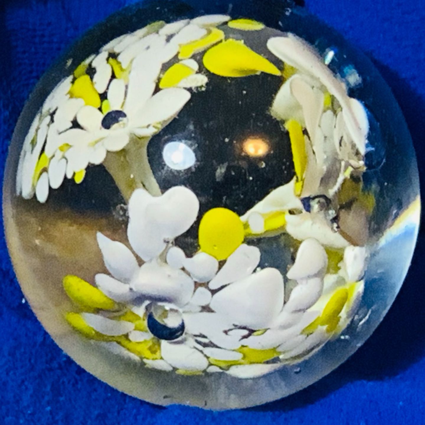 Clear Art Glass Paperweight With White And Yellow Encased Flowers Vintage
