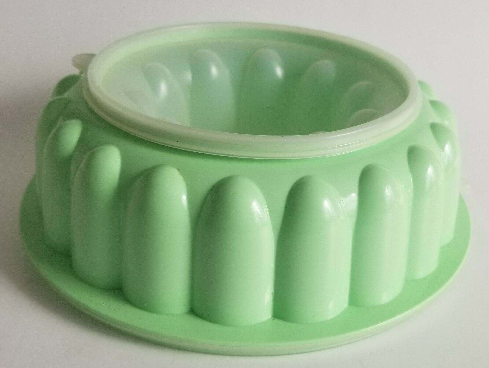 Tupperware Jel-Ring Jello Jelly Mould Mold Green Complete #1202 Vintage ...