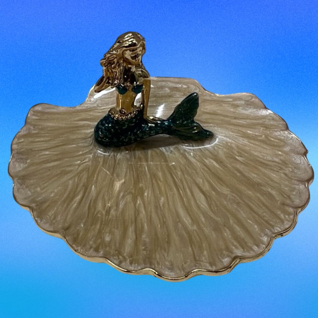 Lovely Mermaid On She’ll Trinket Dish
