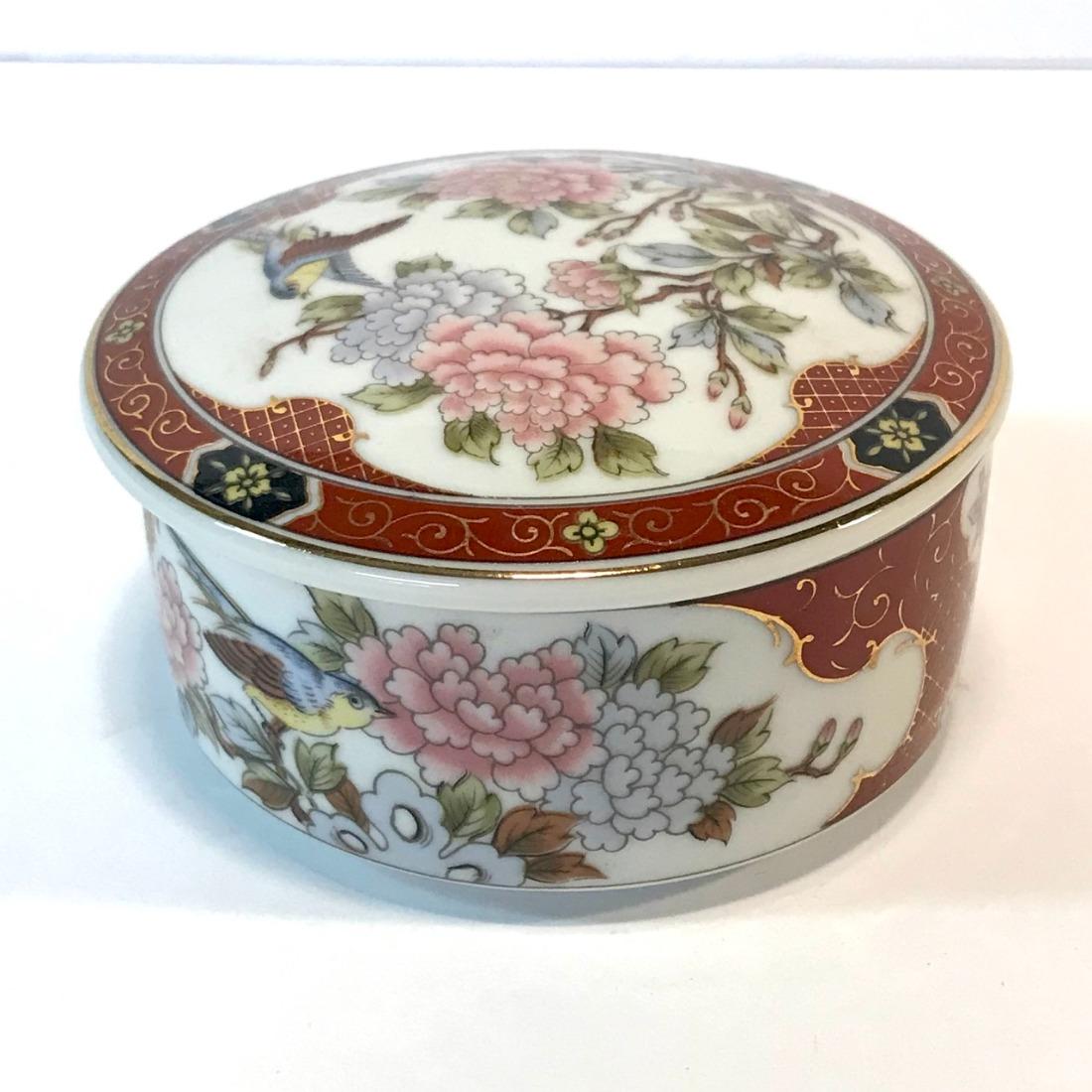 Vintage Japanese 4" Trinket Box, Porcelain