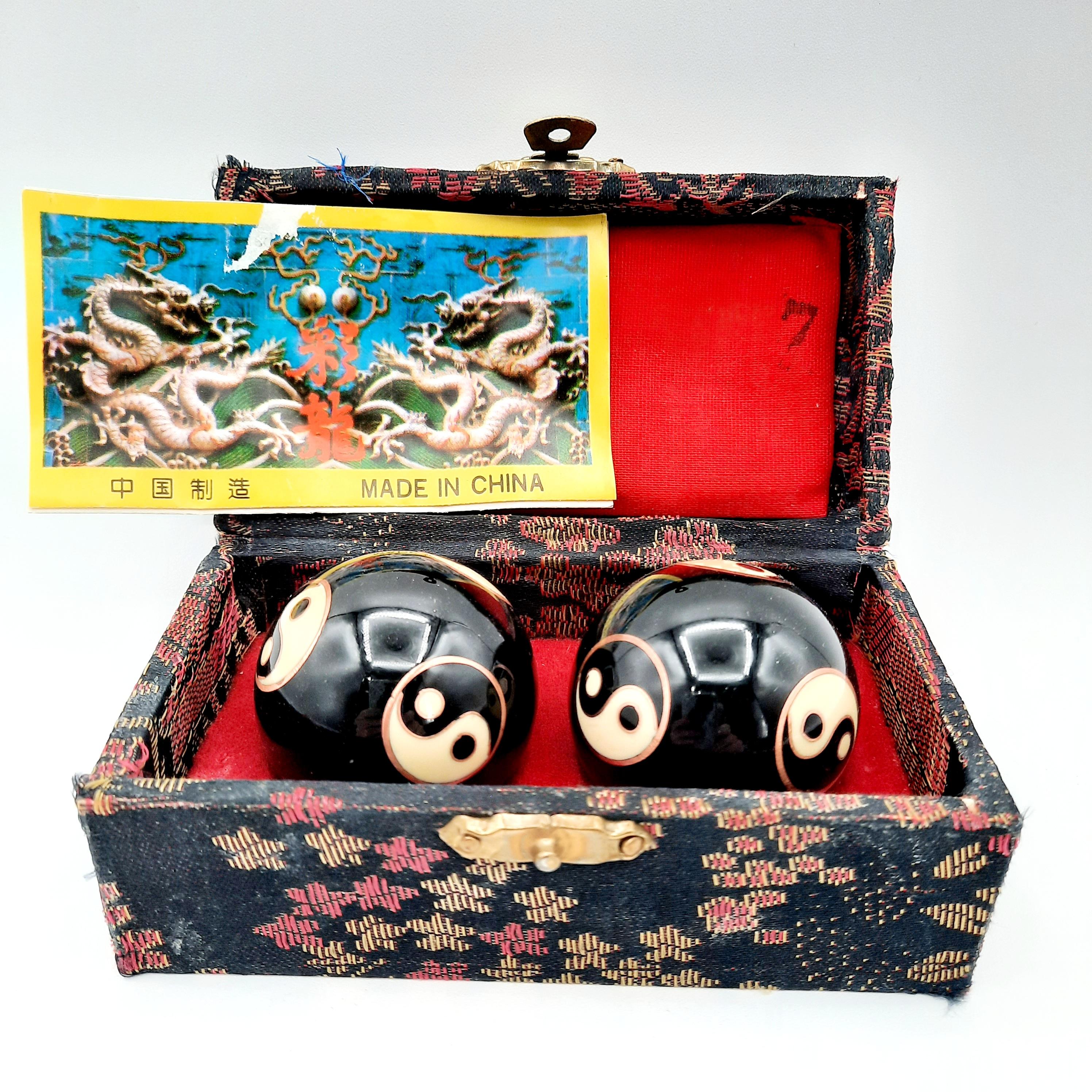 Vintage Yin Yang Baoding Chinese Therapy Balls