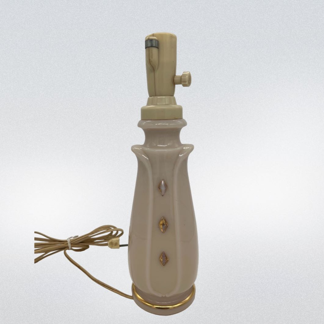 Vintage Aladdin Pink Blush Alacite Tulip Boudoir Lamp