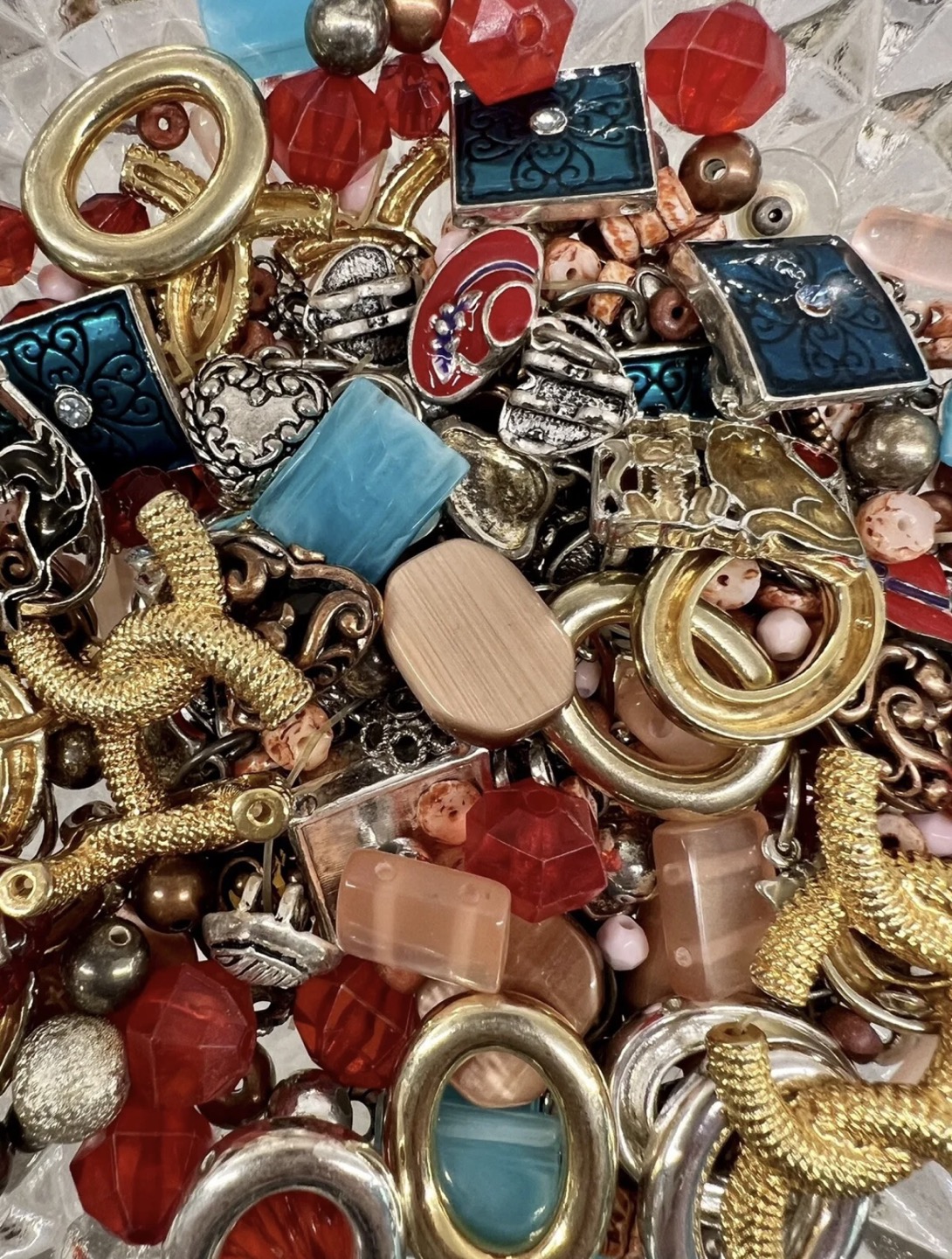 Vintage to Now Jewelry Making Pieces Beads Metal Findings & More! #J-25