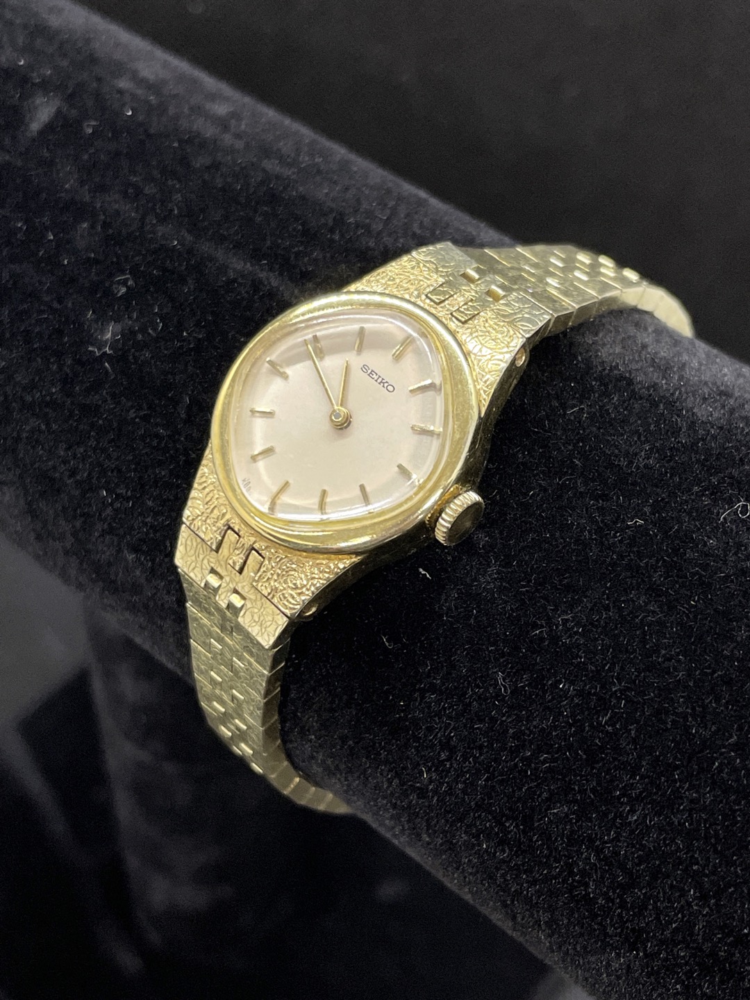 Vintage Seiko 8329 Ladies Mechanical Wind Gold Tone Dress Cocktail Watch Manual 22m Japan