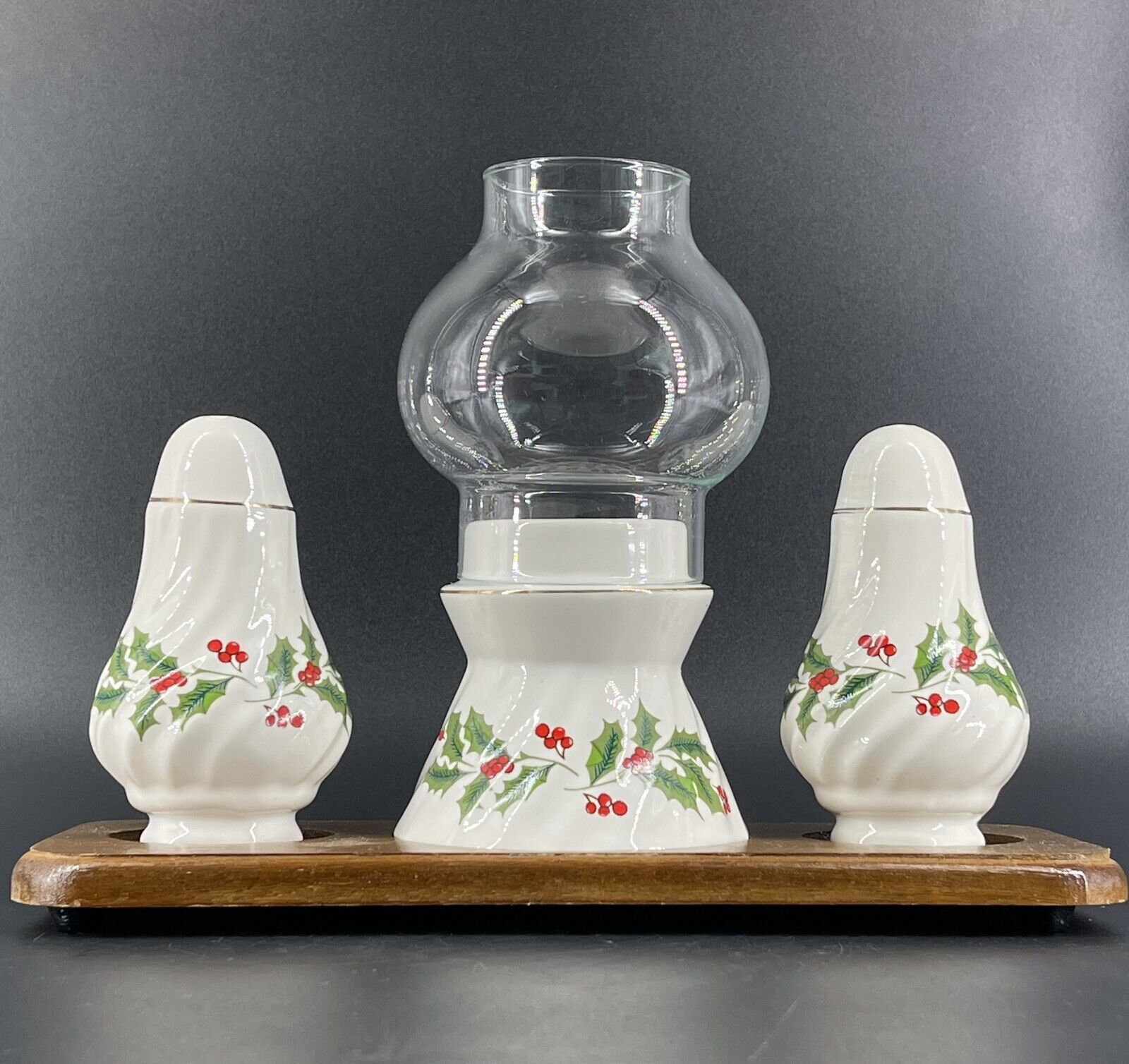 016 Vtg Christmas Holly Berry 4 Pc Table Top Condiment Set Wooden Base ...
