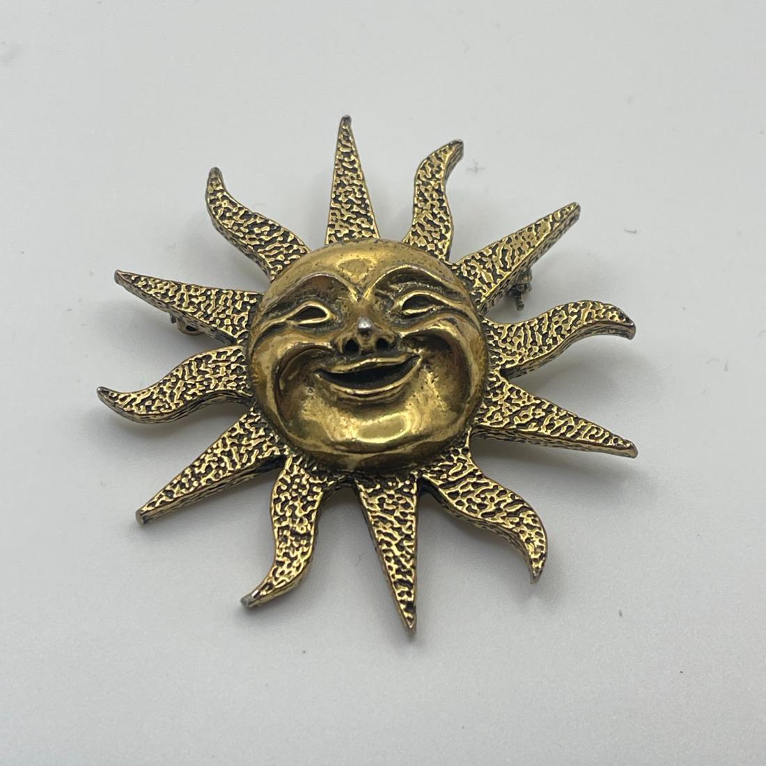 Vintage Zentall Smiling Sun Gold Tone Brooch