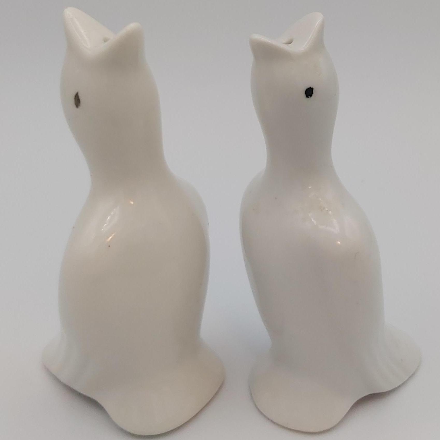 Vintage White Ceramic Pie Birds Set of 2