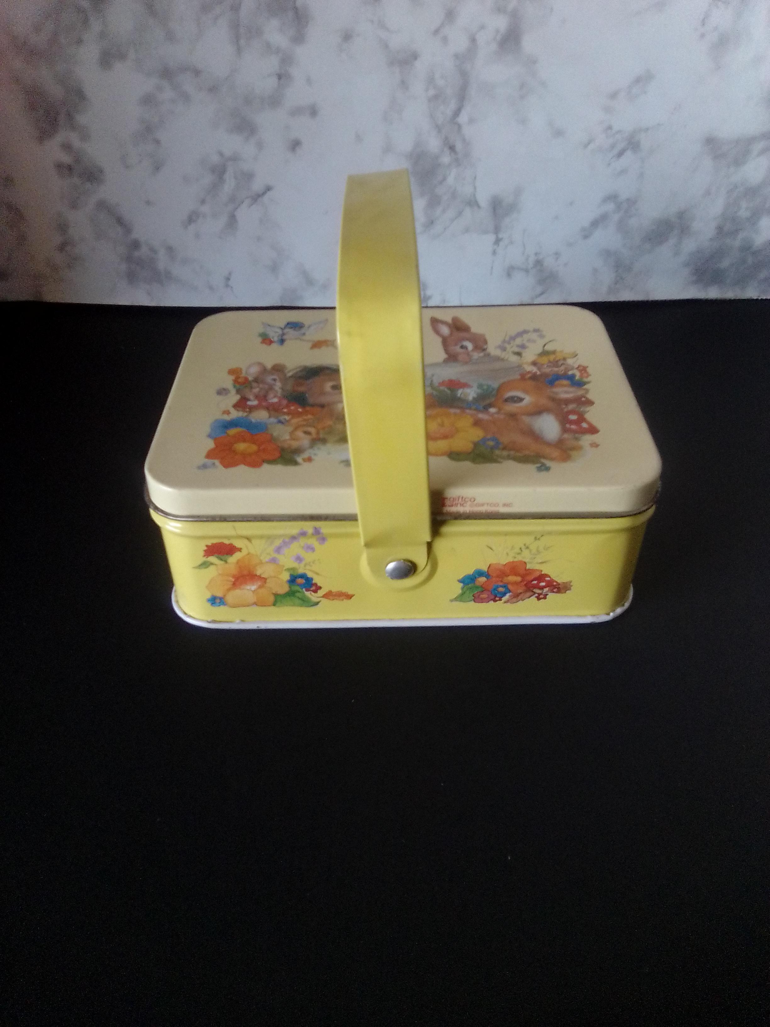 Giftco Inc Cute Animals Yellow Tin With Carrying Handle Made In Hong Kong