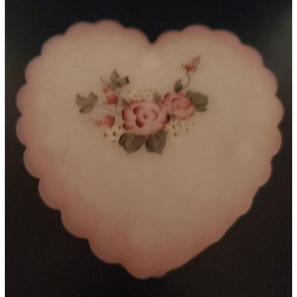 Fenton Heart Shaped Rosaline Satin Glass Roses Trinket Box Hand Painted ...