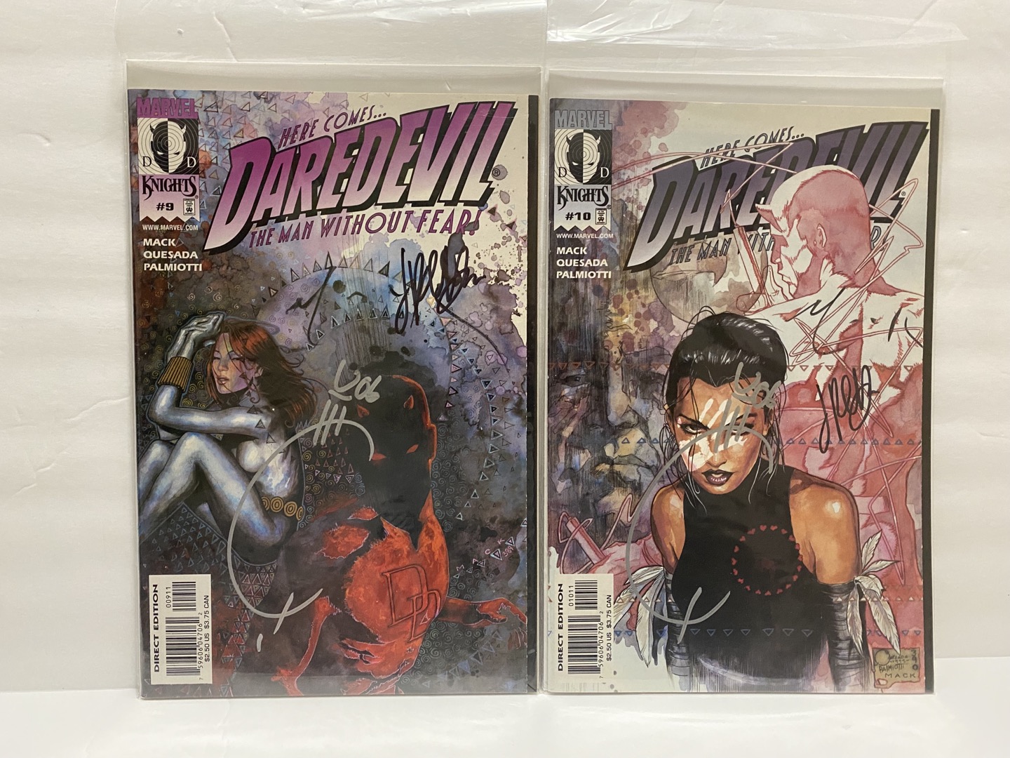 2 Daredevil Marvel Knights Comics Triple signed by Mack, Quesada and ...