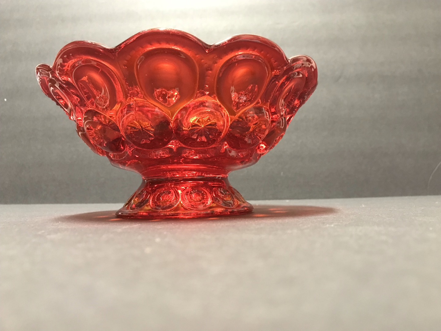 Vintage Ruby Red Orange Amberina Glass Bowl Footed Scalloped Top - it ...