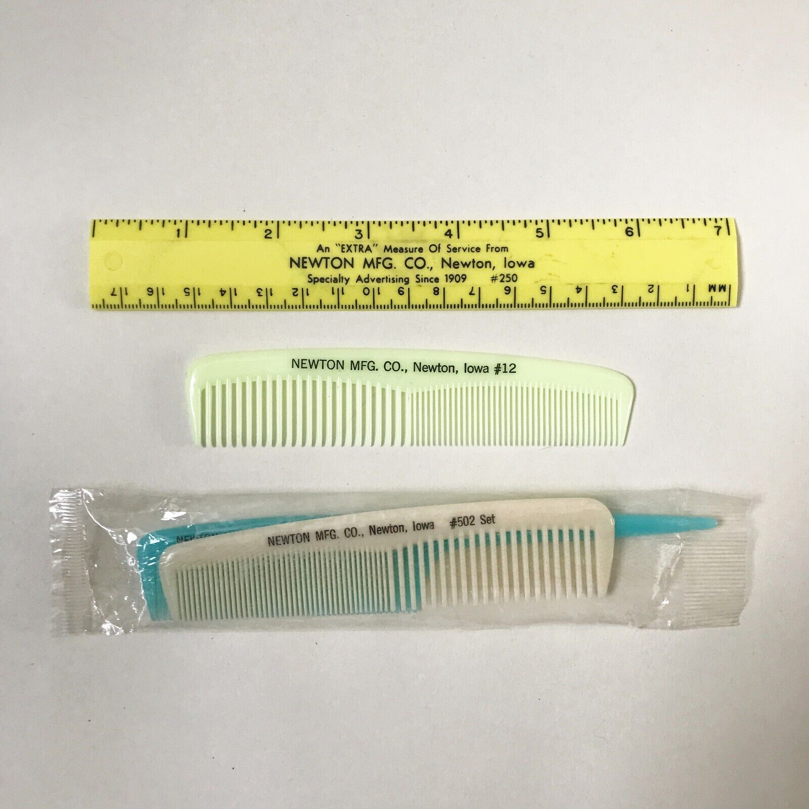 Vintage Newton Mfg. Co. Plastic Combs and Ruler Advertising Promo Set ...