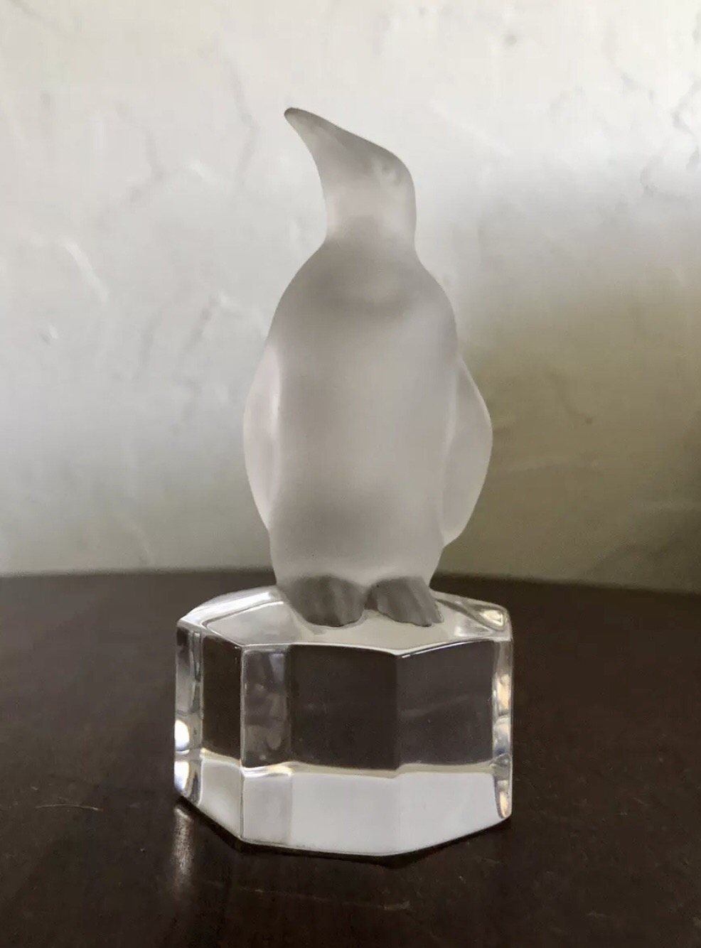 BEAUTIFUL GOEBEL CRYSTAL FROSTED PENGUIN PAPERWEIGHT / FIGURINE