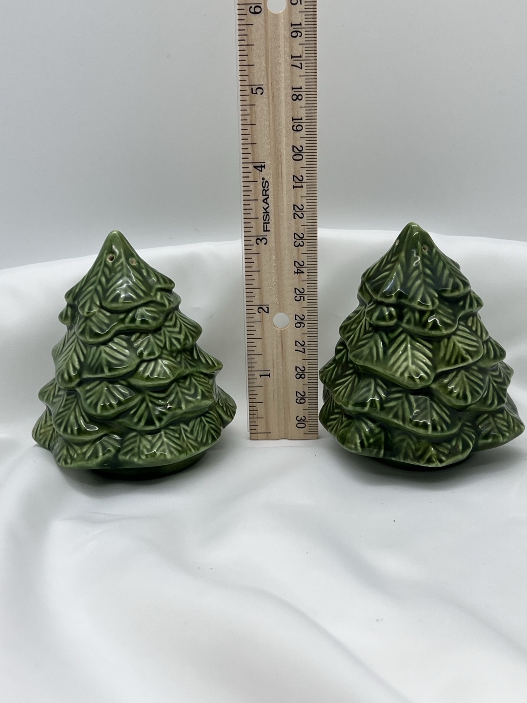 Vintage Holland Mold Ceramic Christmas Tree Salt & Pepper Shakers