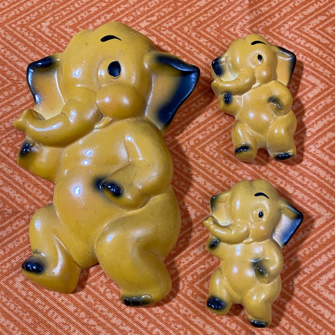 Yellow Elephant Family Chalkware Wall Decor Set