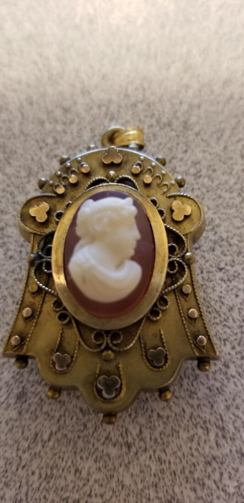 Gold Filled Antique Cameo Locket Pendant #151