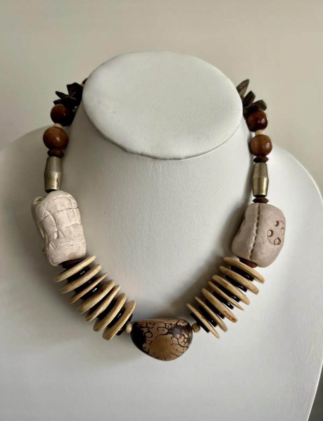 VINTAGE 70.s ESTATE CHUNKY DISC ASSORTED BEADS BRASS CLAY BEADS